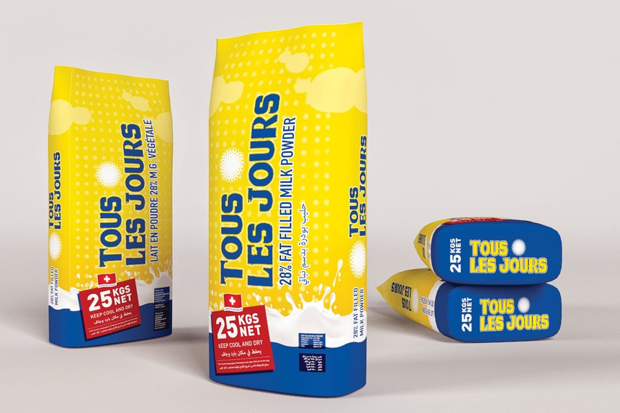 Create a new design of a 25 kgs milk powder bag for Hoogwegt | Product ...